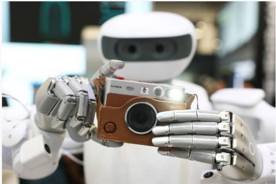 5 Non-Obvious Takeaways from the World's Largest Tech Show - Rohit Bhargava